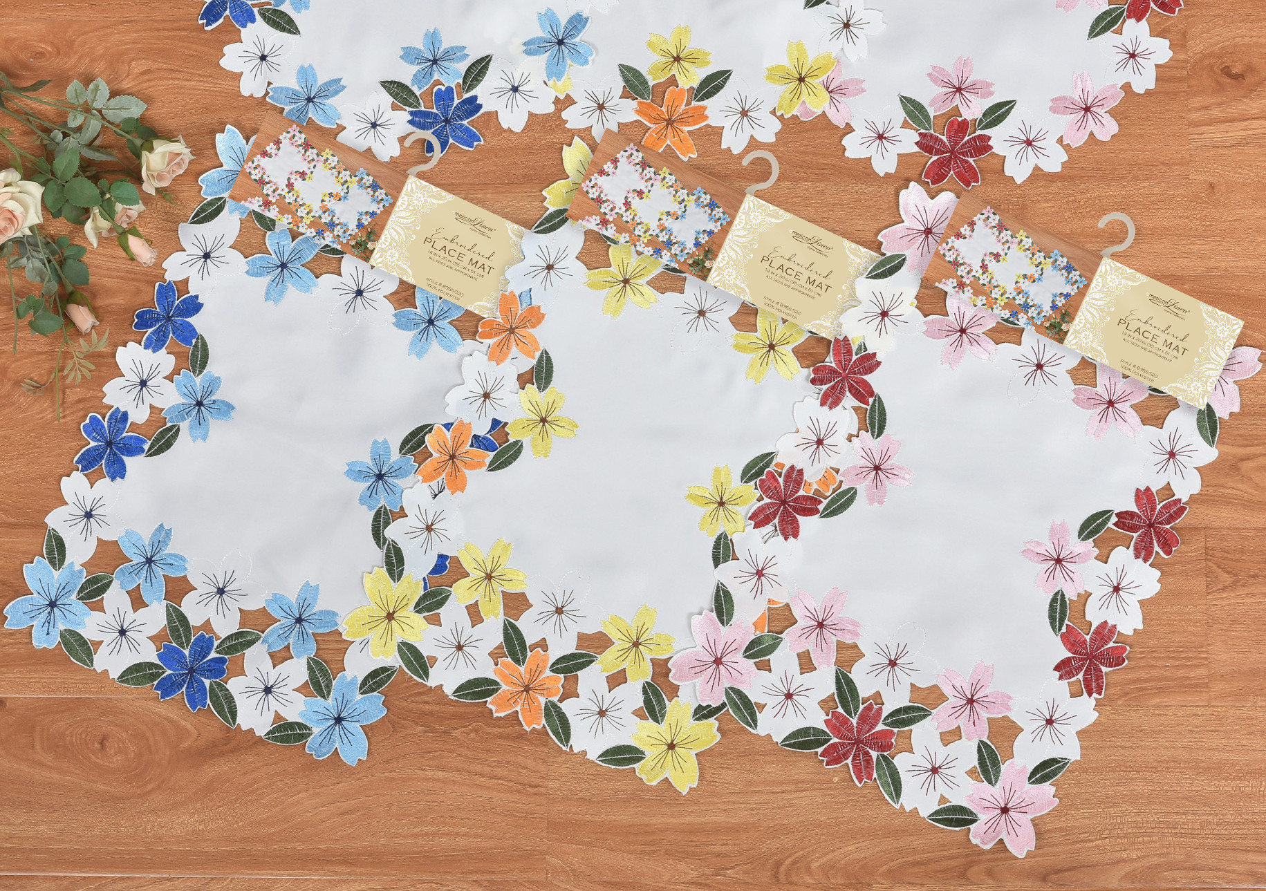 Embroidered Floral Place Mat